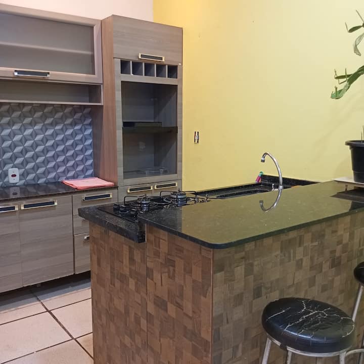 Loft (Kit Net, Quarto) Para Casal Ou Solteiro - Santarém