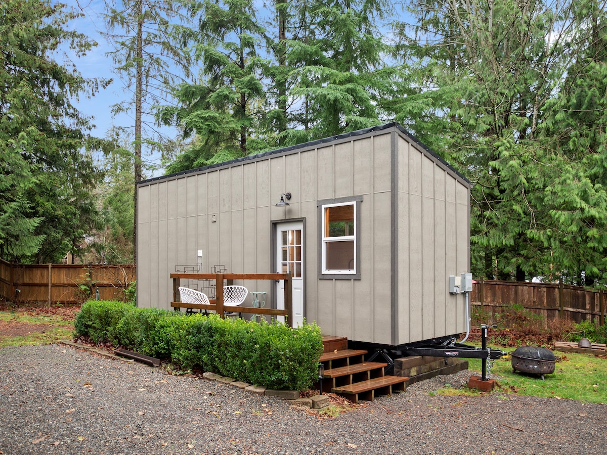 Gemütliches Tiny House am See * Crystal Mountain Escape - Kleine Häuser ...