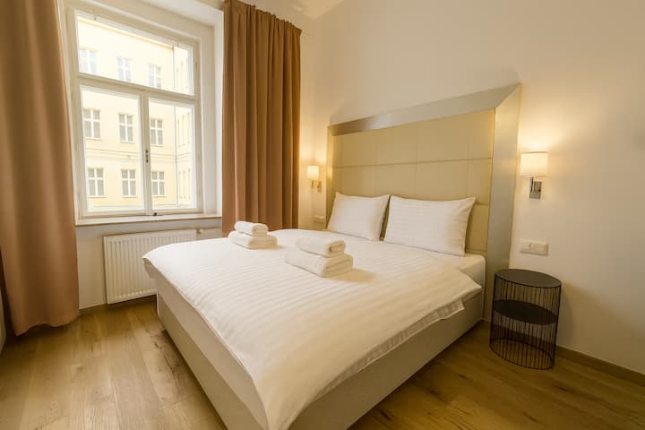 Dwellfort | Modern Apartment In A Fabulous Area - Praga