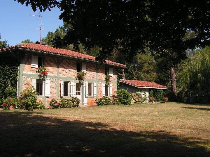 Maison Landaise Au Sein D'un Magnifique Airial - Lit-et-Mixe