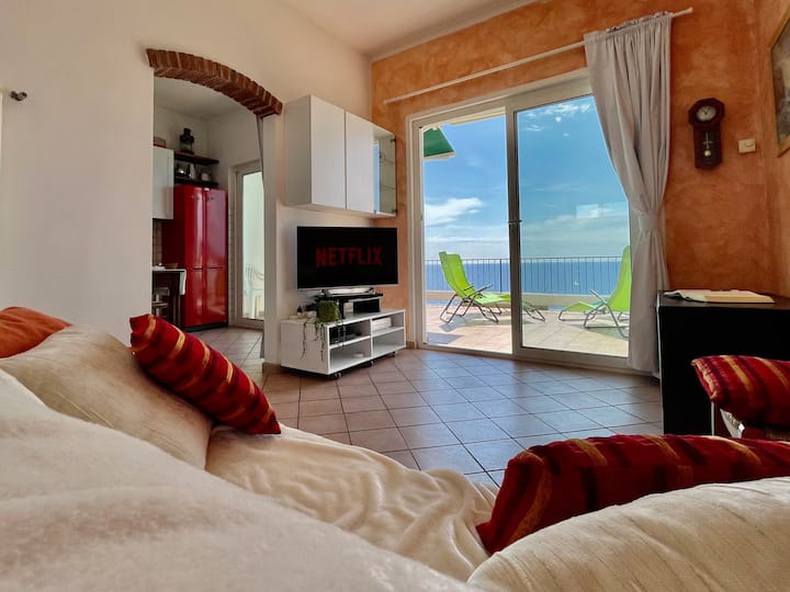 Villa Belvedere: Your Terrace On The Sea - Noli