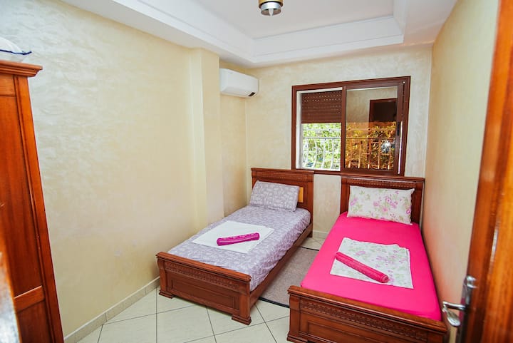 Peaceful Apartment With Ac & Fiber-speed Internet. - Casablanca