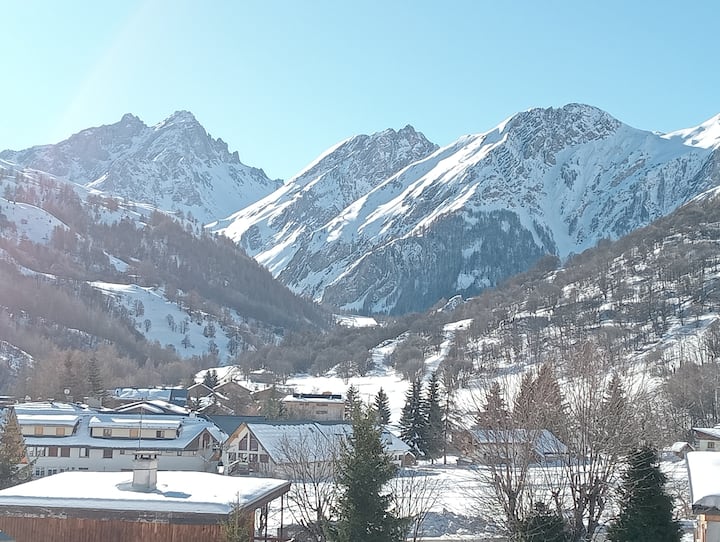 Beau Duplex Et Terrasse Avec Vue Sur Le Galibier - Valloire