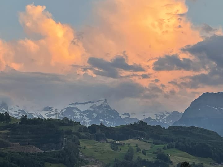 Cosy Central Apartment In Ibach With Mountain View - Stoos