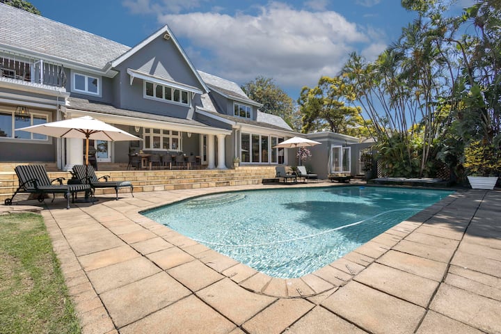 Magnificent Family Home In Upmarket Durban North - Durban