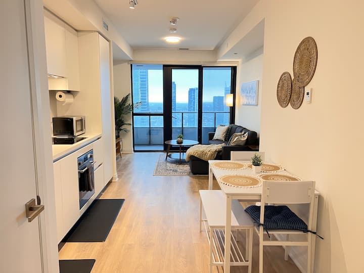 Elite Sky Residence • Steps To Sq 1 • Free Parking - Mississauga