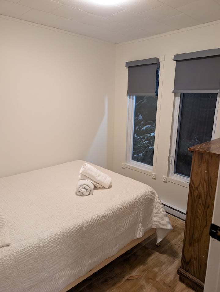 Pavillon Sur Le Bord Du Lac Docteur - Saguenay