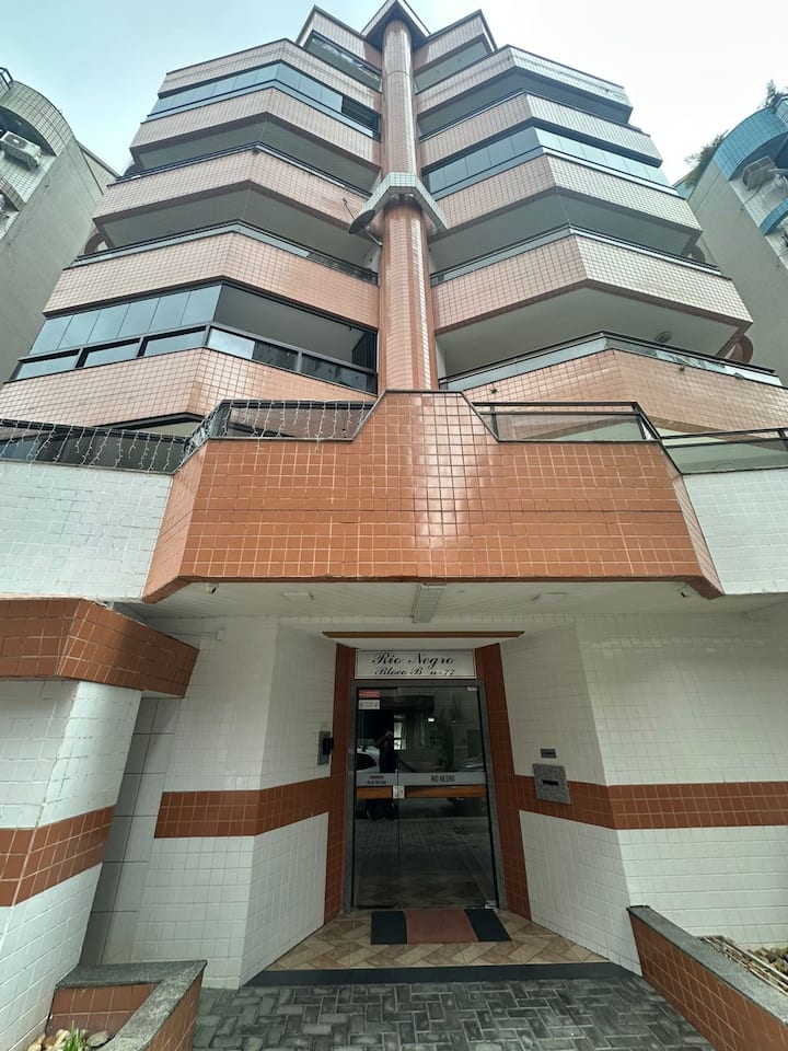 Apartamento 4 Quartos Na Meia Praia - Itapema