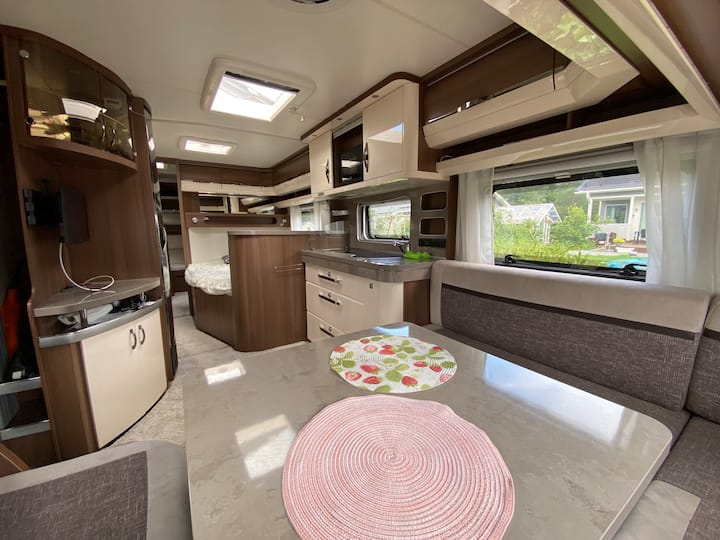 Asuntovaunu, (Car, Ebikes, Snowmobile+sleigh) - Rovaniemi