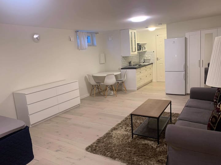 Renoverad Lägenhet Uthyres Nära Sollentuna Centrum - Solna