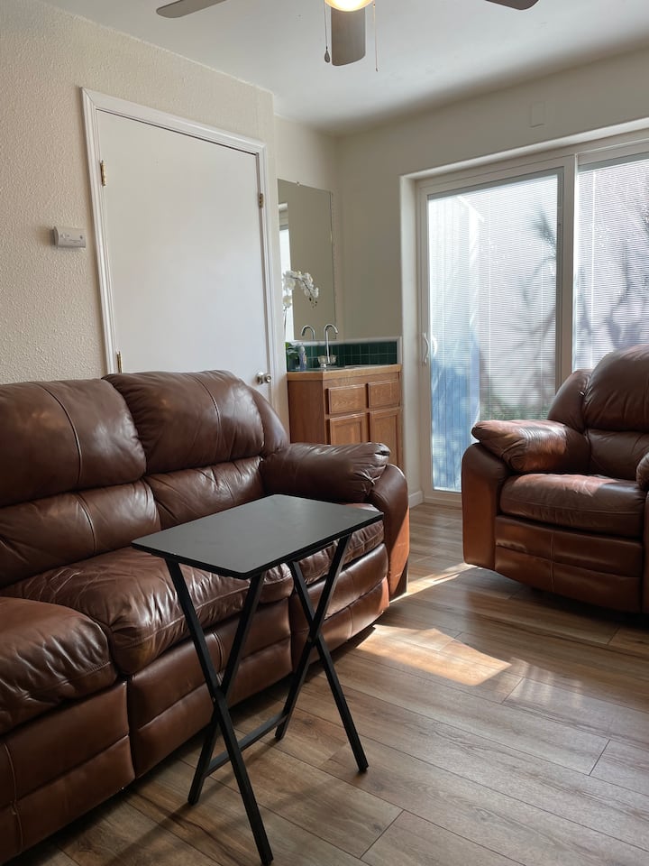 Cute Cottage-3 Beds-in Beautiful Fletcher Hills - Lakeside, CA