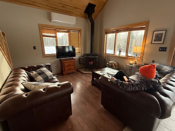 80-acre Riverside Cabin: Hot Tub, Trails & Eagles! - Minnesota