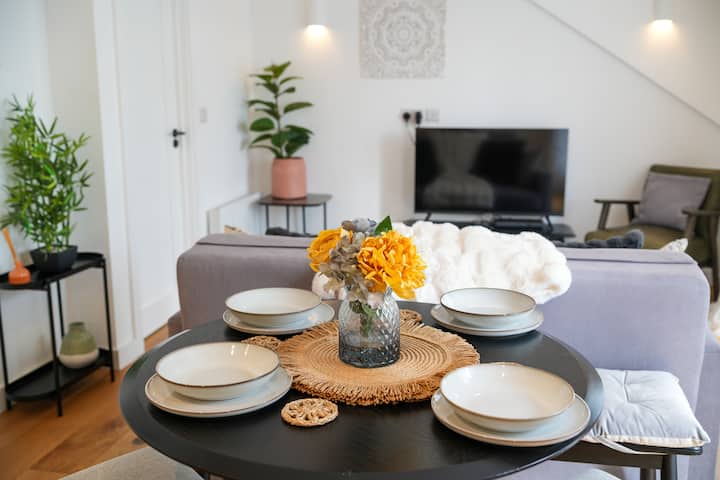 The Sea Pearl - Eastbourne