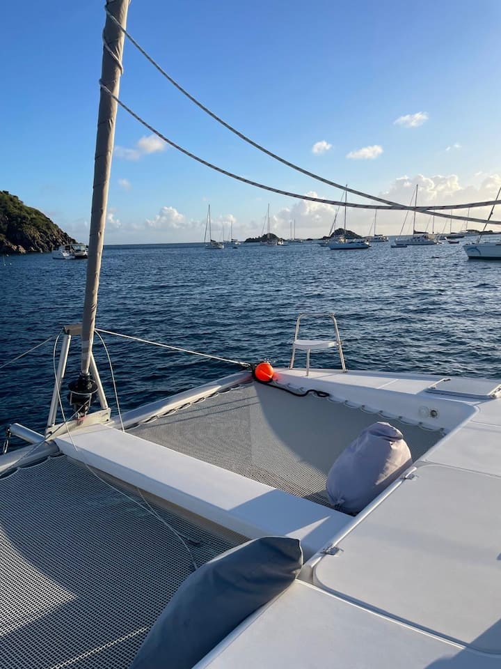 Double Bed With Car In Port Of Gustavia - Saint Barthélemy