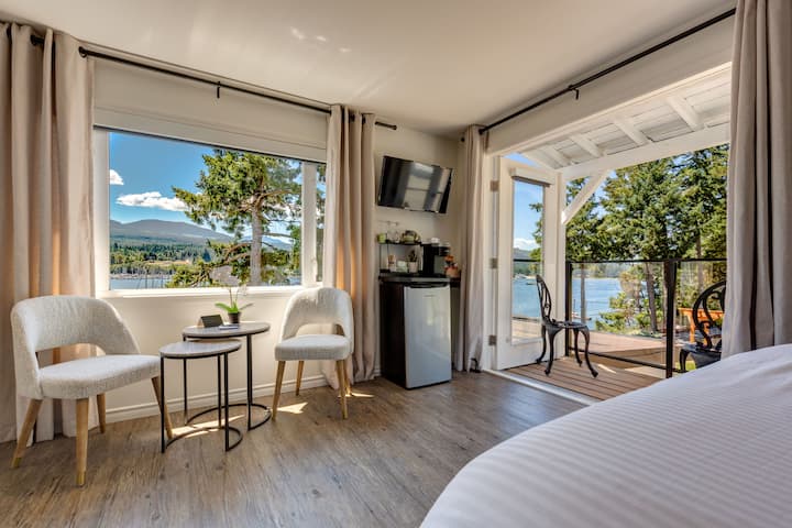 Sunset Suite At Manana Resort & Marina - Ladysmith
