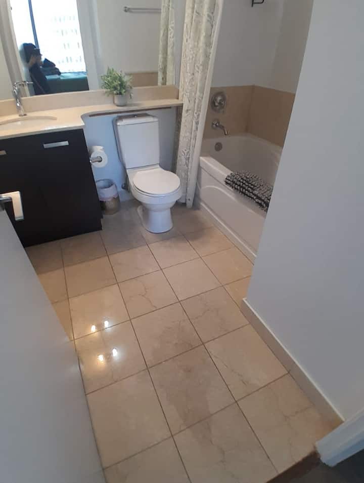 4 Beds Stay In Great Location - Port Hope