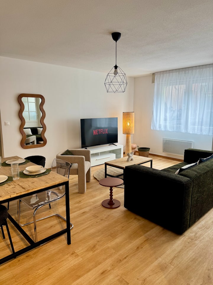 Cocoon Moderne à Mulhouse – Marché De Noël à 2 Pas - Illzach