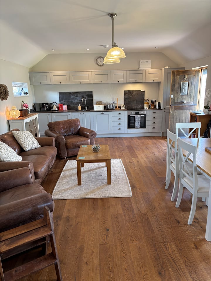 Converted Stables In Whitley - Lagard Stables - Chippenham