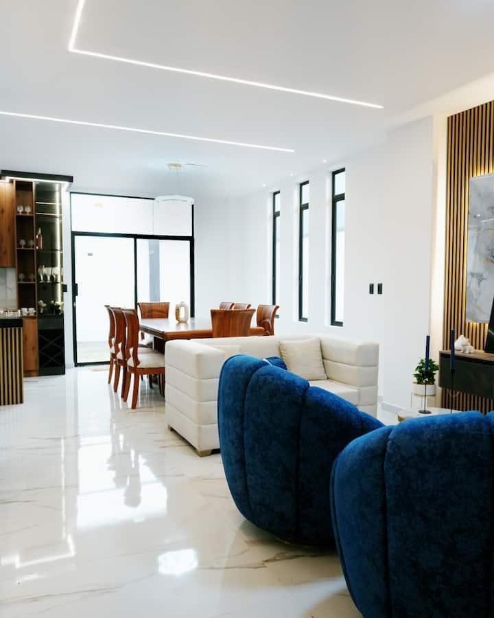 House Queen Nefertari - Santo Domingo de los Tsachilas