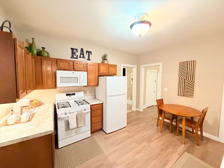 Cozy Home In Marion - Cedar Rapids, IA