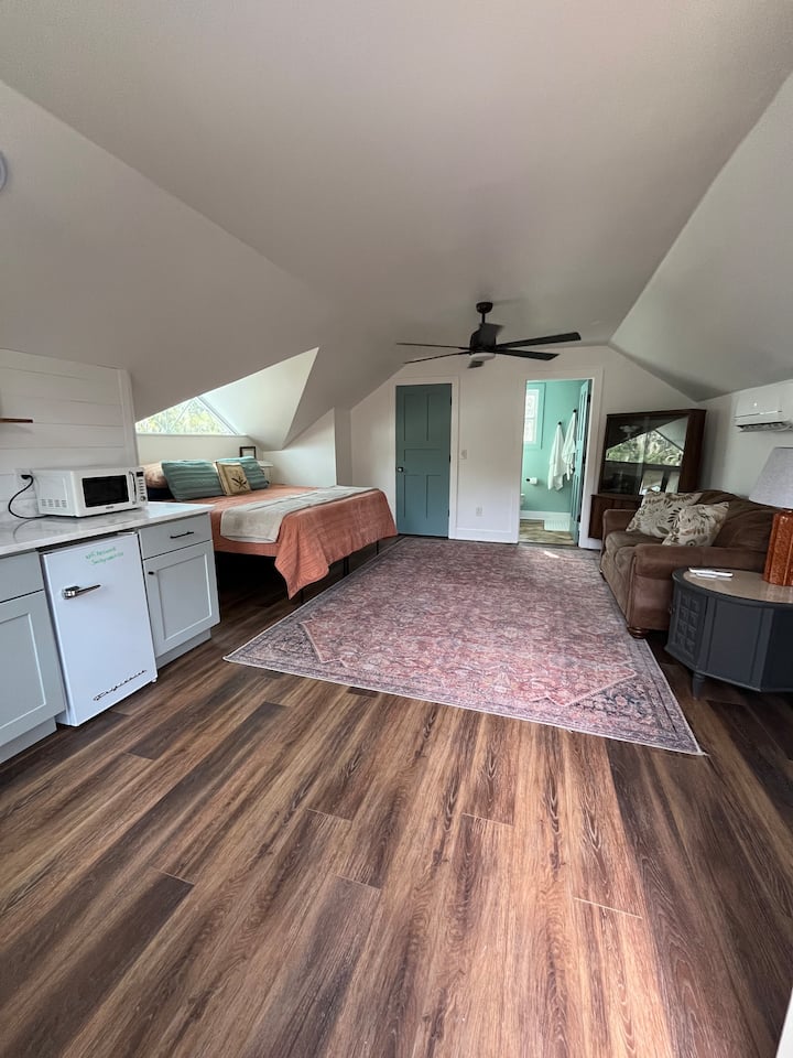 Loft In The Oaks - Melbourne, FL