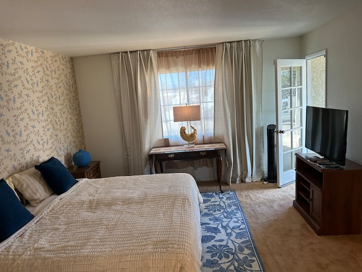 Master Bedroom Beauty On Ca Central Coast! - Santa Maria, CA