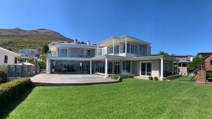 Luxury Noordhoek View Villa - Cape Town