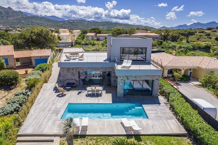 Villa Moderne Avec Piscine Chauffée & Vue Mer - Calvi