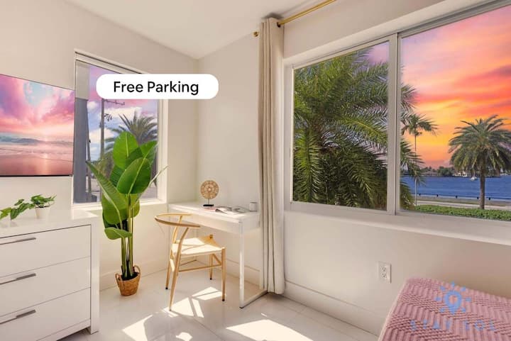 Amo 2br-loft With Views | Step To Beach - Hollywood, FL