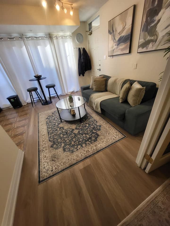 Small Apartment For 2 - St. Catharines
