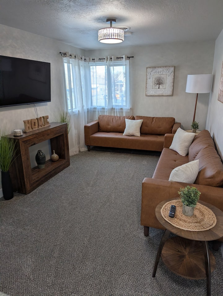 Modern Escape • Stylish 3br House In Ogden - Ogden, UT