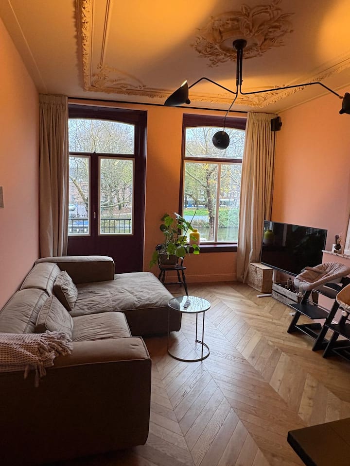 Family-friendly Canal Apartment - Ámsterdam
