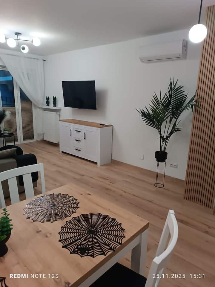 Pogonowskiego Deluxe By Lookap - Łódź