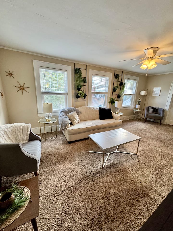 Upstairs Apartment In Ardmore! - Winston-Salem, NC