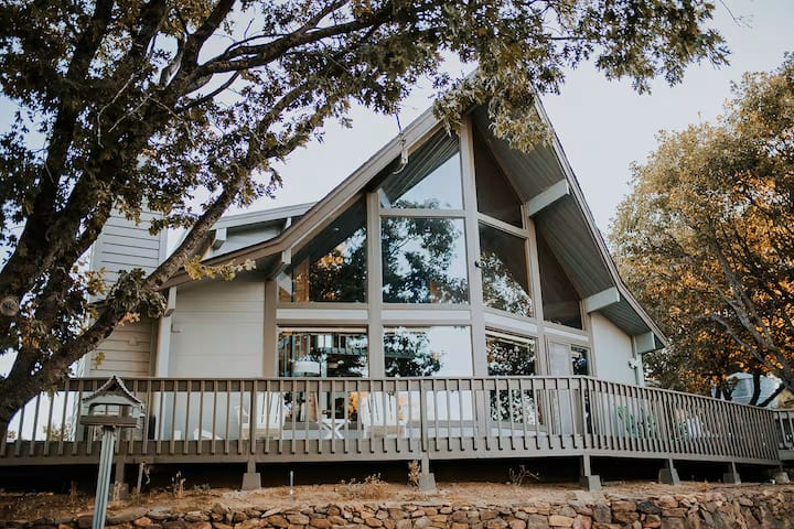 Mountain Peak Getaway! Sleeps 10 - Julian, CA
