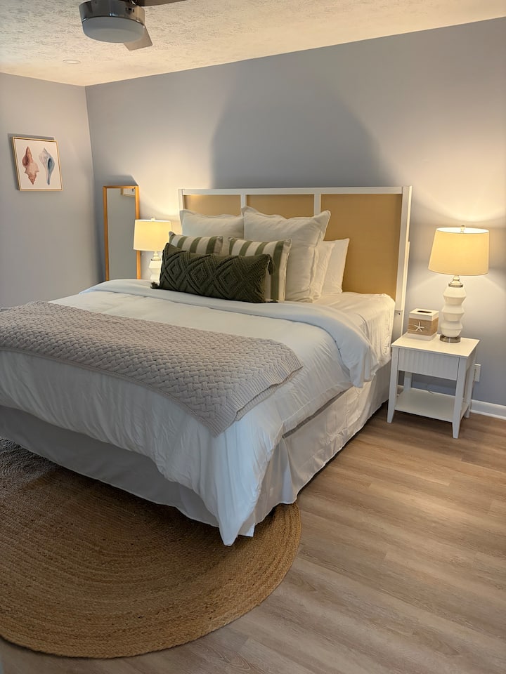 2br 1bath 2 Blocks From Beach! 2 Mi Downtown! - Fernandina Beach, FL