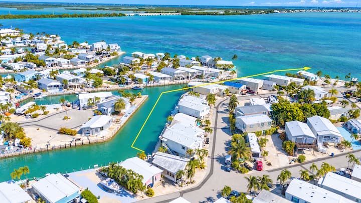 Canal-front Escape Near Lower Keys Waters - Florida Keys