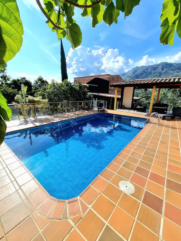 Hermosa Finca Con Piscina La Soñada - Copacabana - Copacabana