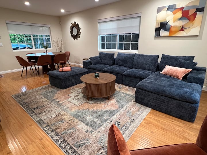 New - Charming Vacation Retreat In Valley Glen! - Chiba