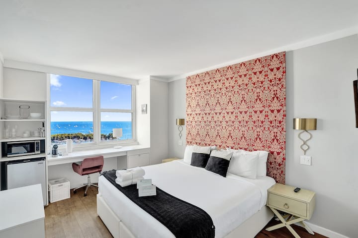 Bay View Retreat At Arya Hotel Coconut Grove - Miami International Airport (MIA)
