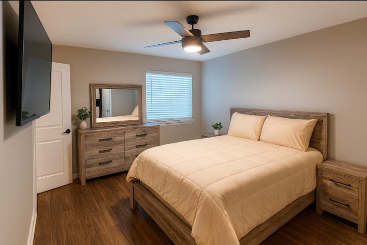 Huntsville Stay • Central Location + Wi-fi - Huntsville, AL