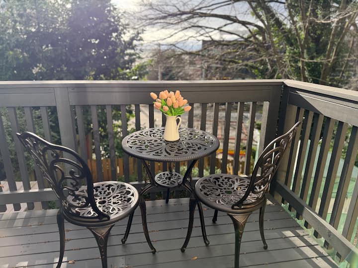 Uptown Mercer Place - Seattle, WA