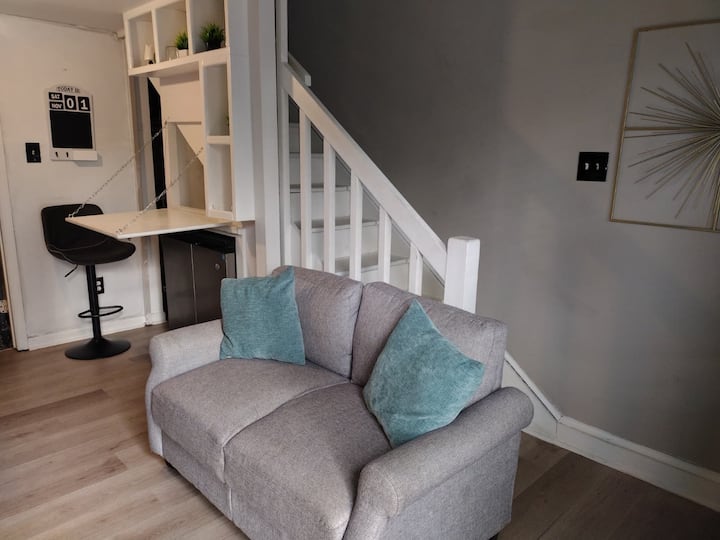 Relaxing Loft + Modern Comfort + Free Parking - Raleigh, NC