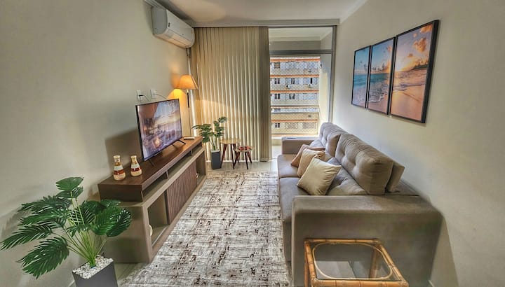 Vista Para O Mar | Boa Localização | Pitangueiras - Guarujá