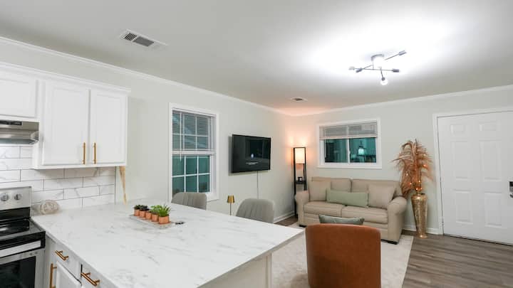 Cozy Luxe 3bd Near Uwg & Historic Downtown Newnan - Newnan, GA