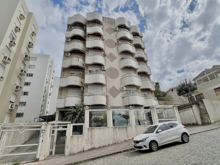 Amplo 3 Quartos 2 Ar Elevador Regiao Nobre - Santa Maria