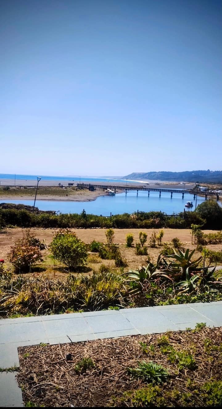 Bella Cabaña Frente El Mar - Cobquecura