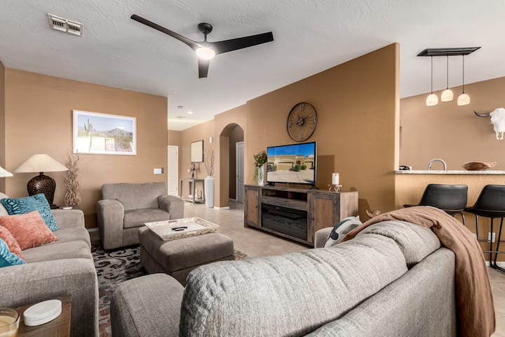 Spacious Well-appointed Townhome 3 Bed/3 Bath - Fountain Hills, AZ