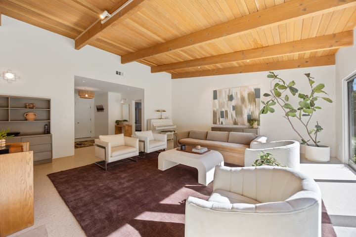 Mid-century Muse - Hidden Hills, CA
