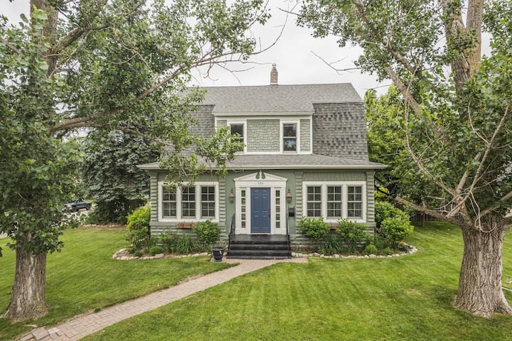 The Willow House - Detroit Lakes, MN